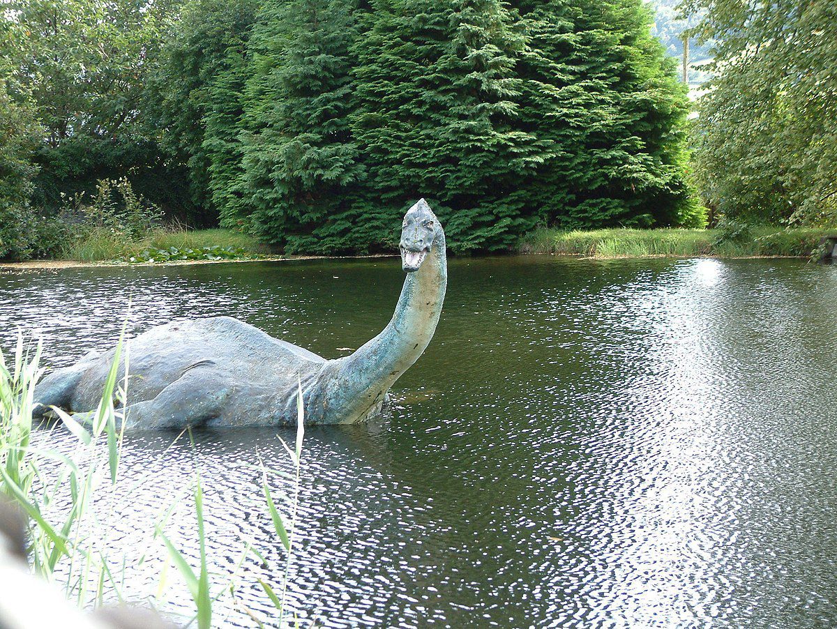 Quién es Nessie, el famoso monstruo del lago Ness en Escocia